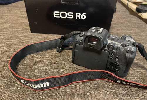 Canon EOS R6 + Canon RF 50mm f/1.8 + Lexar 64GB
