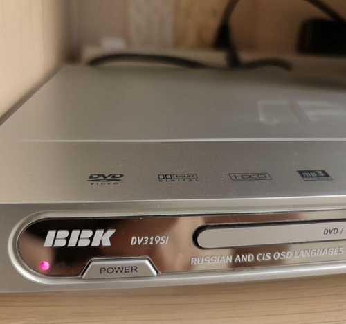 Dvd плеер BBK DV319SI