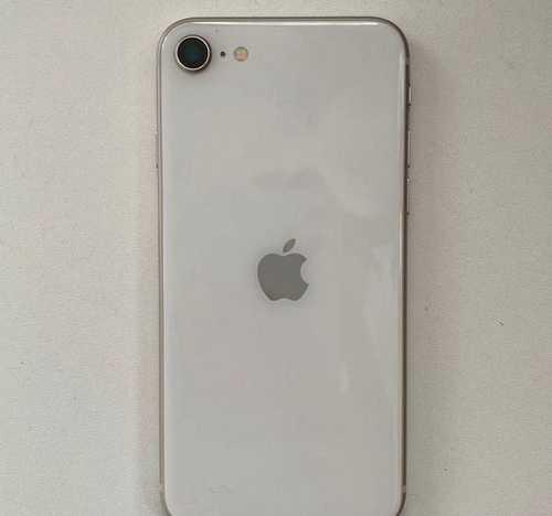 iPhone SE, 64 ГБ