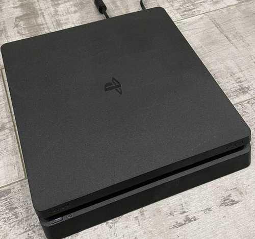 Sony playstation 4 slim 500gb + 5 игр