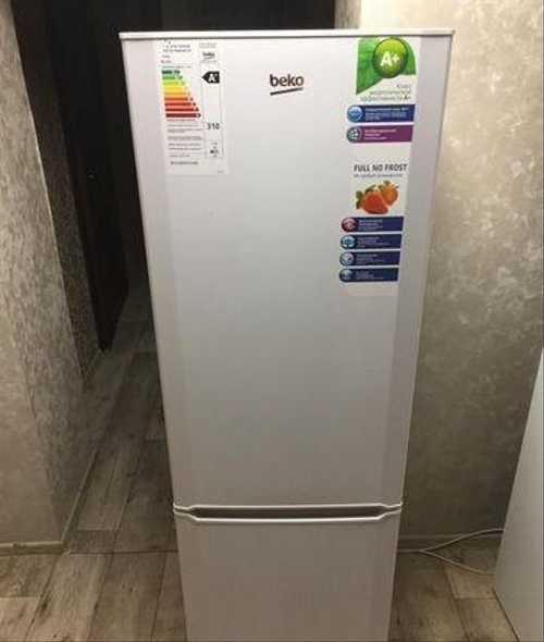 Холодильник с морозильной камерой Beko CN 327120