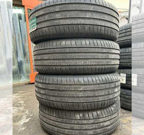 Michelin Pilot Sport 4 SUV 235/65 R17