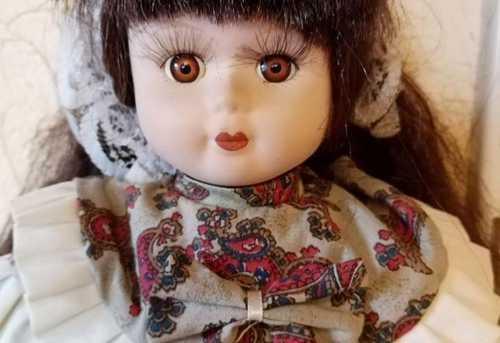 Немецкая фарфоровая винтажная кукла. Лот 2