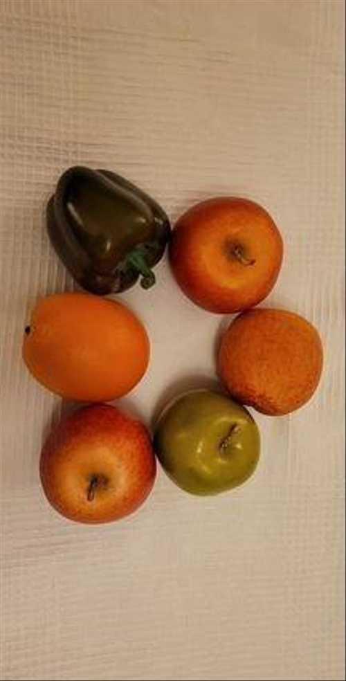 Искусственные овощи и фрукты для интерьера