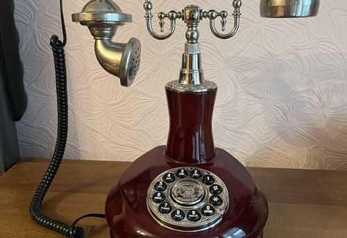Старый телефон (ретро)