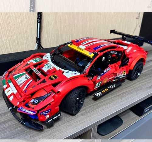 Конструктор новый Ferrari 488 GTE