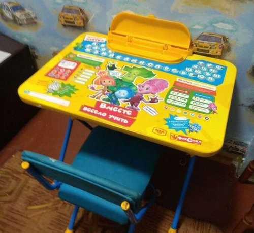 Детский стол парта со стулом