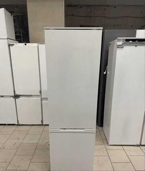 Встраиваемый холодильник б/у Aeg SN 81840 4I