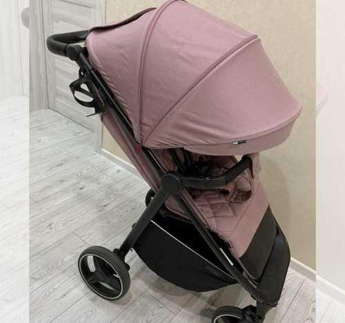 Прогулочная коляска Carrello Bravo CRL Pink