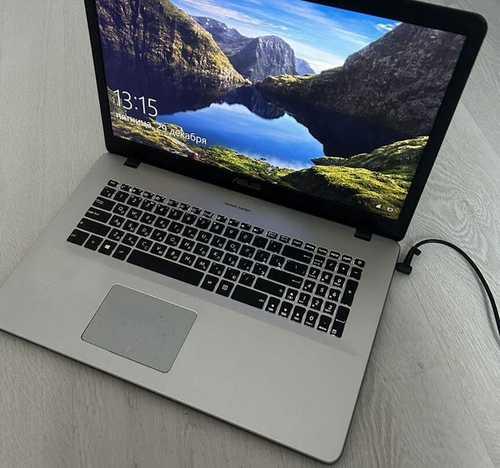 Ноутбук Asus VivoBook Pro N705U
