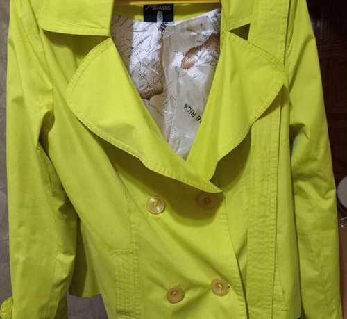 Ветровка женская (пиджак) 48 размер