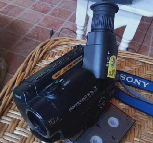 Видеокамера Sony CCD-TR330E (Япония)