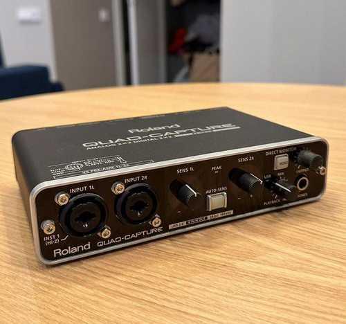 Звуковая карта Roland quad-capture UA-55 USB