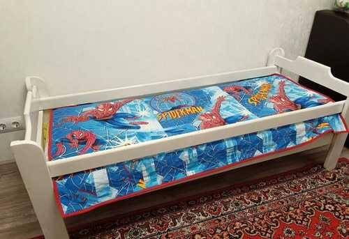 Детская кровать с бортиком