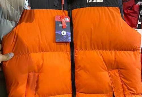 Жилетки разные The North Face 700