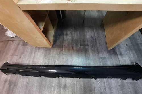 BMW X7 G07 накладка левого порога 51778069983 нов