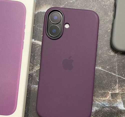 Чехол на iPhone 16 Silicone Case