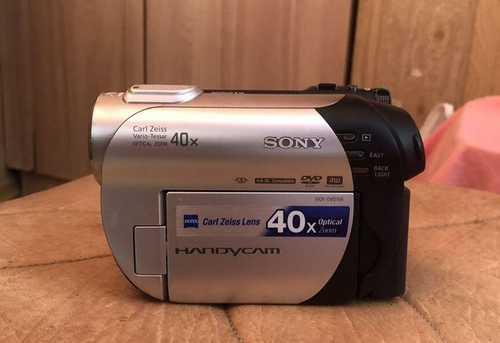 Видеокамера цифровая Sony DCR-DVD106E