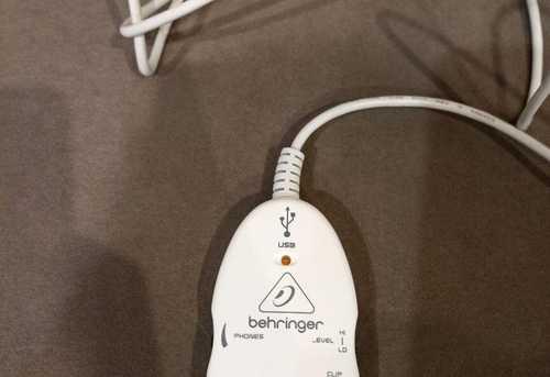 Звуковая карта Behringer UC6102