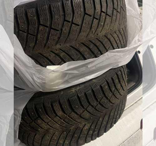 Michelin Latitude X-Ice North 3  225/45 R18 и 255/40 R18