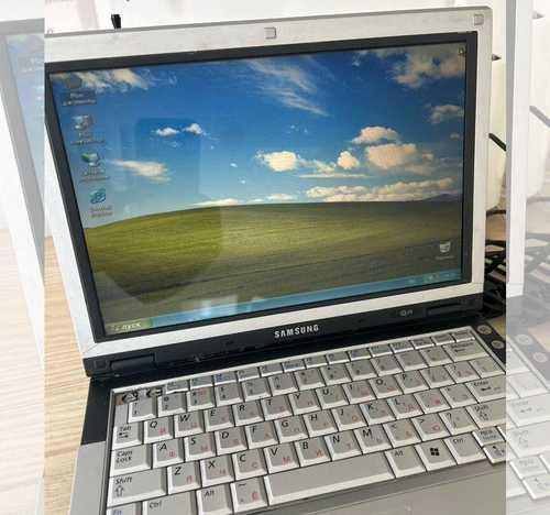 Ноутбук samsung NP-Q35