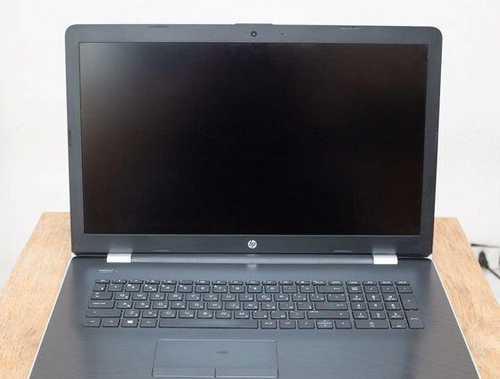 Ноутбук HP 17 дюймов серебристый