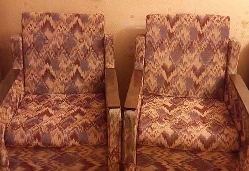2 кресла на колесиках, диван СССР