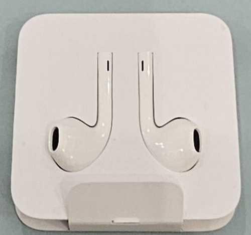 Наушники apple earpods lightning из комплекта