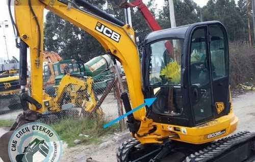 Стекло лобовое нижнее Jcb 8035 zts /Jcb 8065 zts