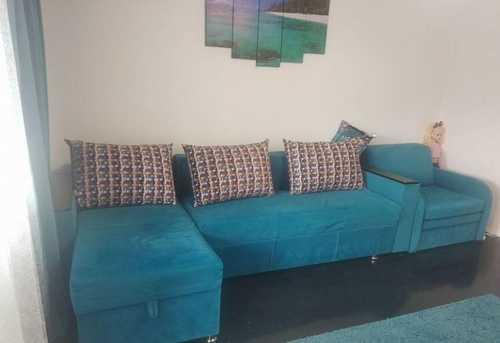 Угловой диван с креслом-кроватью бу