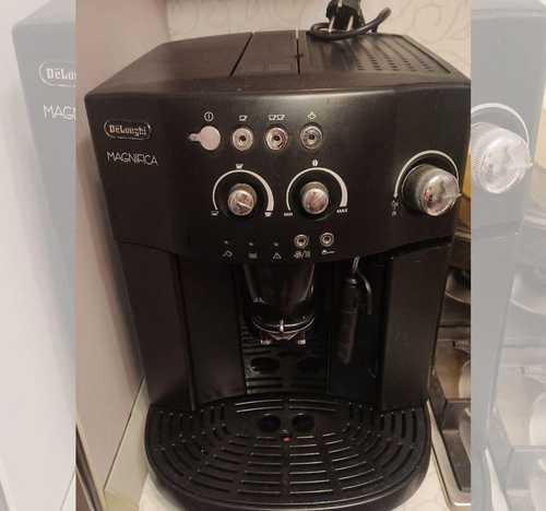 Кофемашина delonghi magnifica