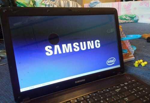 Ноутбук samsung R540