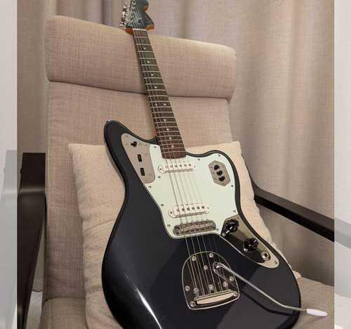 Squier Classic Vibe '60s Jaguar Charcoal Frost