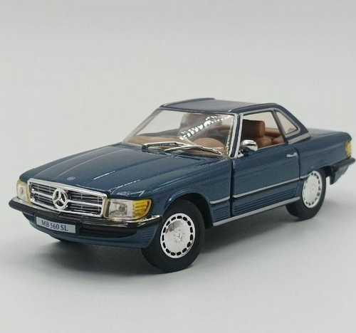 Редкая масштабная модель Mercedes-Benz 500SL 1:43