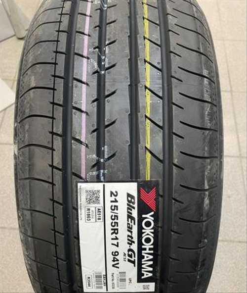 Yokohama BluEarth E51B 215/55 R17 94V