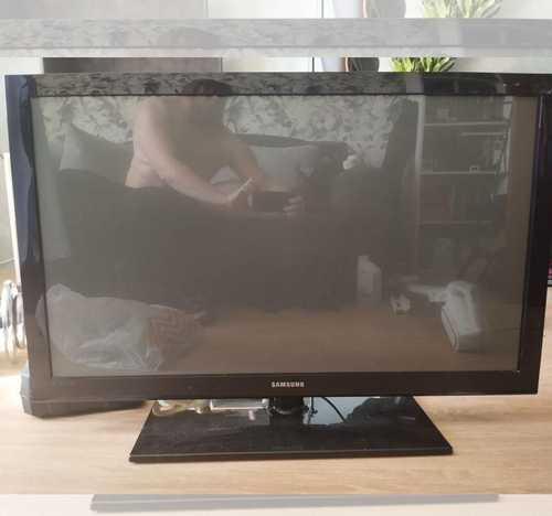 Телевизор samsung