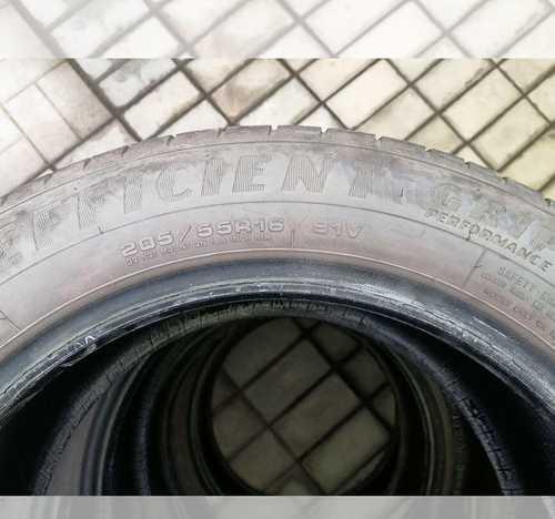 Goodyear EfficientGrip Performance 205/55 R16