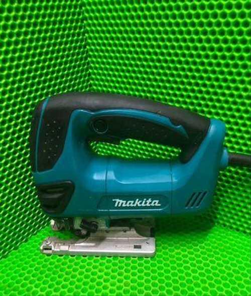 Лобзик makita 4350FCT