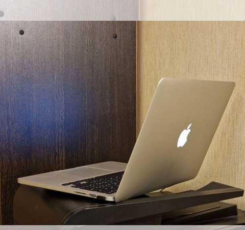 Macbook Pro 13", 2015г, озу8GB, SSD512GB
