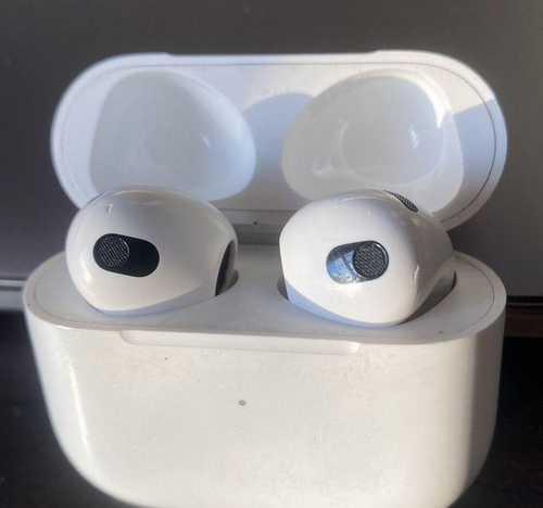 Наушники Apple AirPods (3rd generation)