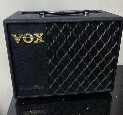 Комбоусилитель VOX VT20X