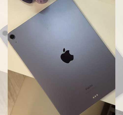 iPad air 5 2022 m1 64 wi fi