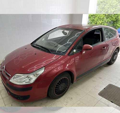 Стекло лобовое citroen C4 молд  крепл 2004