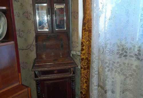 Старинный шкаф(бывший граммофо