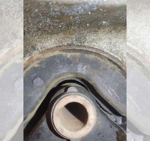 Подушка двигателя mitsubishi cedia
