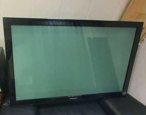 Телевизор Samsung большой