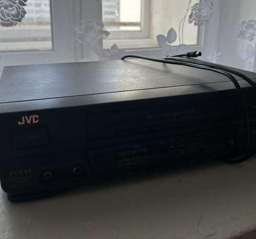 Видеомагнитофон jvc