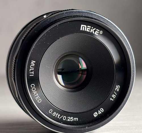 Объектив meike 25мм mft 1.8 бу