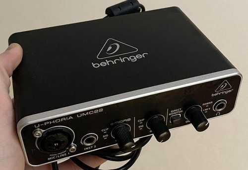Звуковая карта Behringer u-phoria umc22
