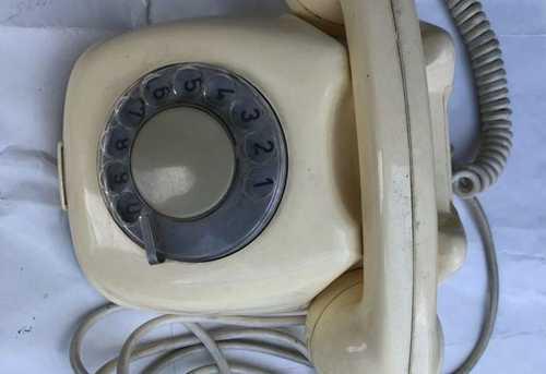 Стационарный телефон СССР дисковый